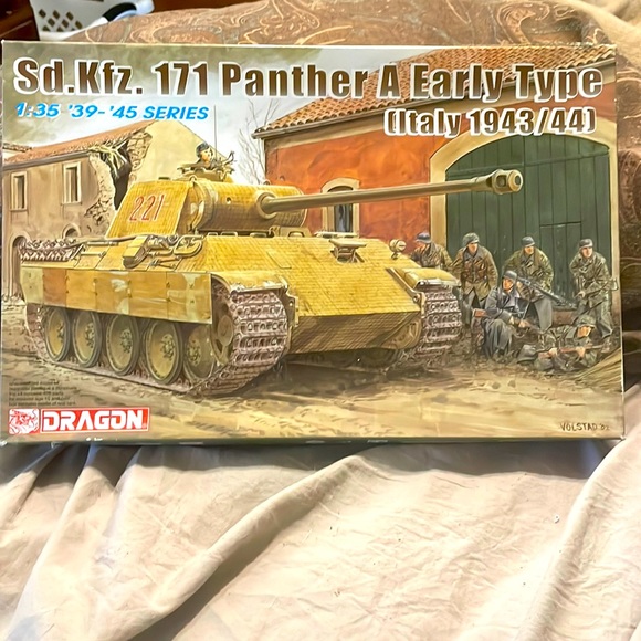 Dragon | Toys | Dragon Model Kit Sdkfz71 Panther A Early Type Italy ...